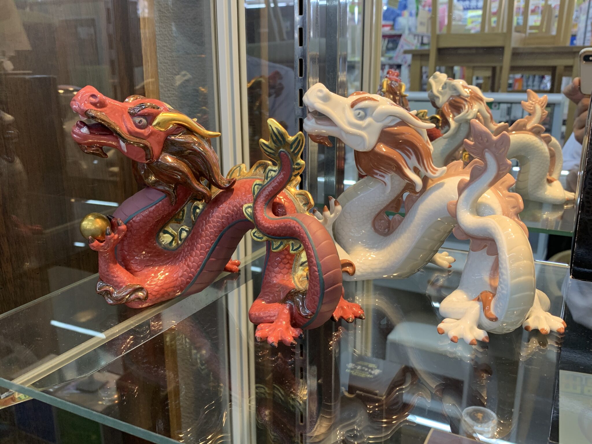 買取商品【リヤドロ The Dragon 龍 宝珠 LLADRO】甲府市のお客様より買い取らせていただきました - リサイクル＆買取専門の ...