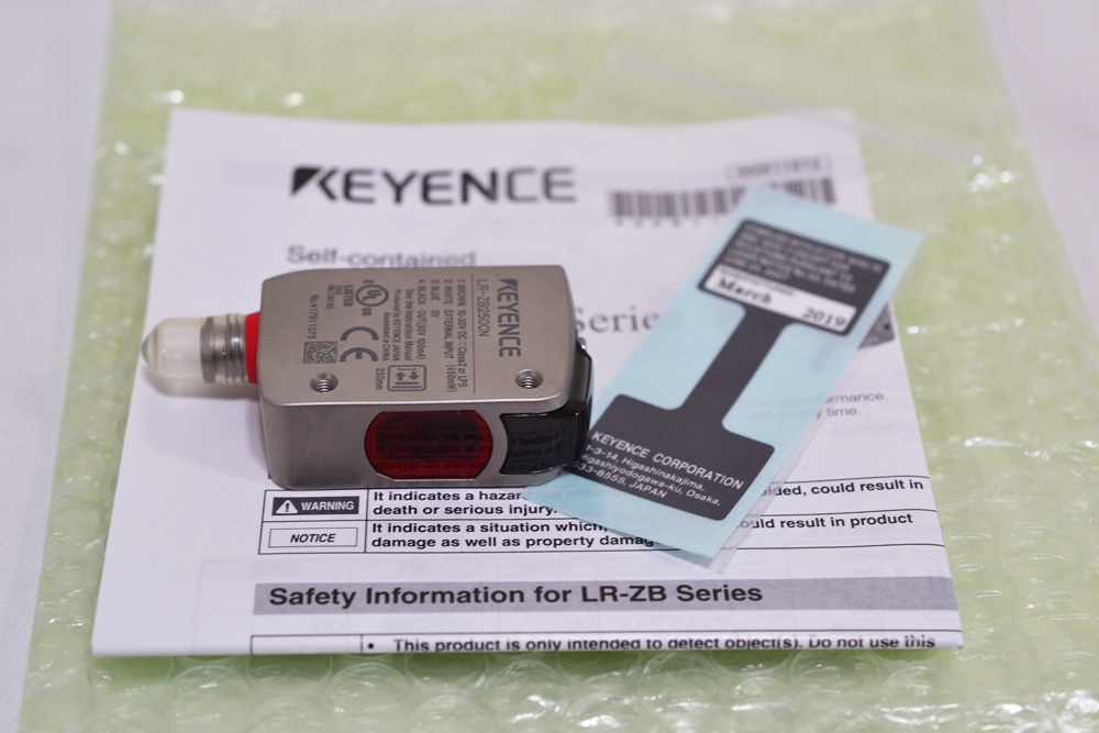 キーエンス アンプ内蔵型レーザセンサ LR-ZB250CN 買取金額 8,000円 - リサイクル＆買取専門のリサイクルマート